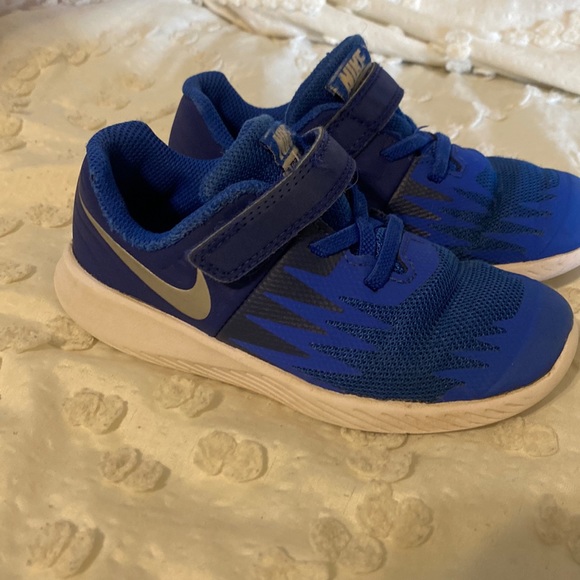 Nike | Shoes | Blue Nike Sneaker C | Poshmark
